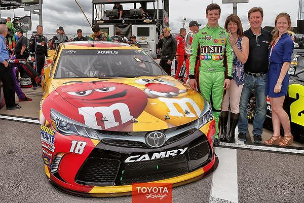 2015 NASCAR Sprint Cup Series Paint Schemes - Team #18 - Jayski's ...