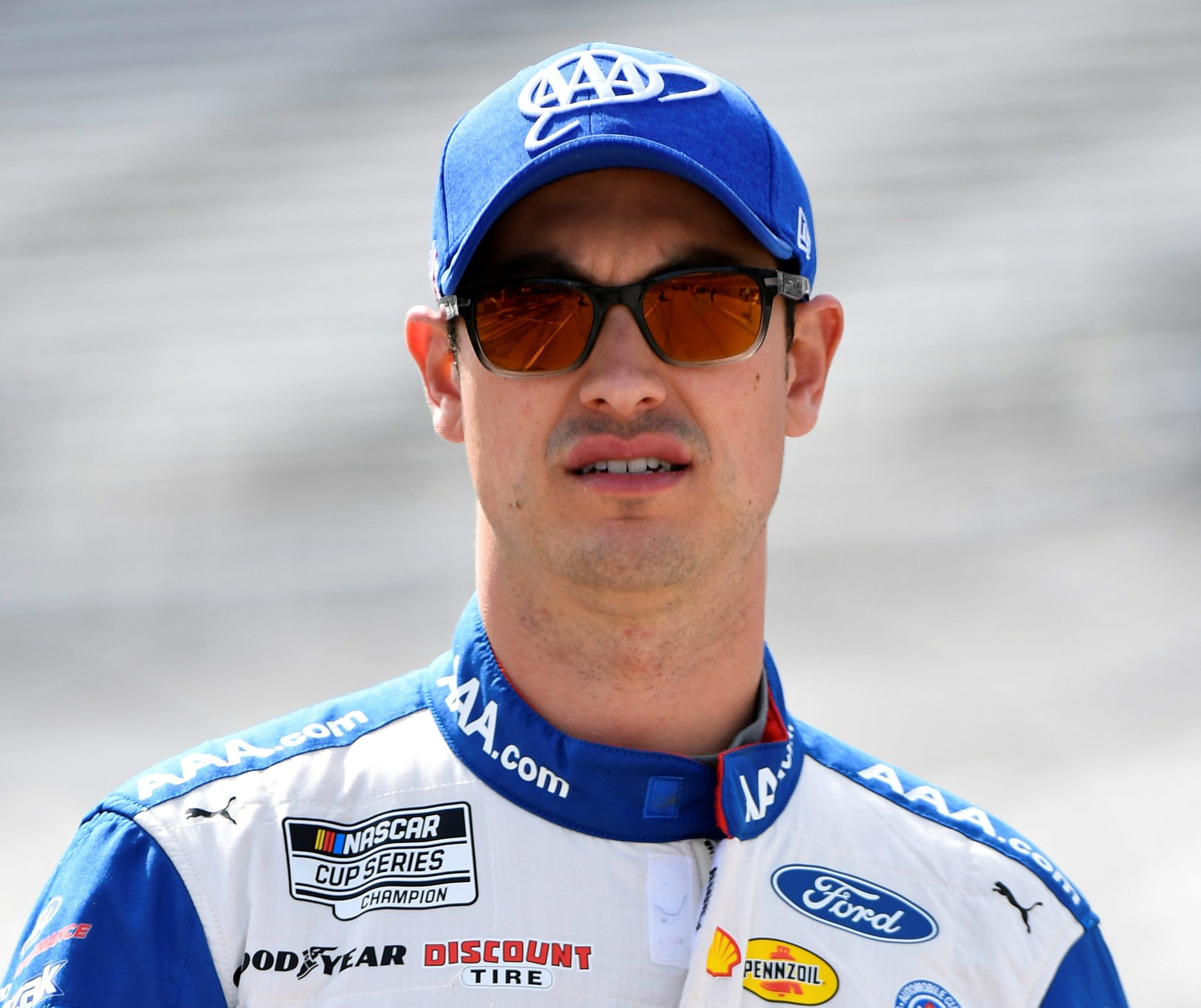 Joey Logano's Instagram, Twitter & Facebook on IDCrawl