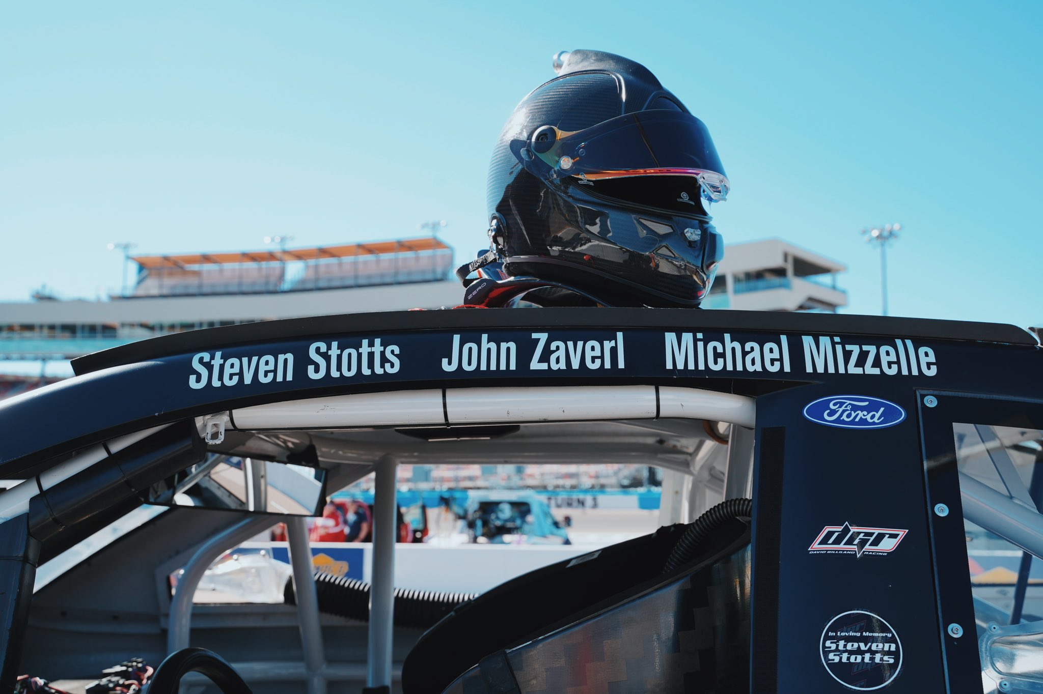 Taylor Gray Wins ARCA Race After Loss of Hauler Driver - Jayski's ...