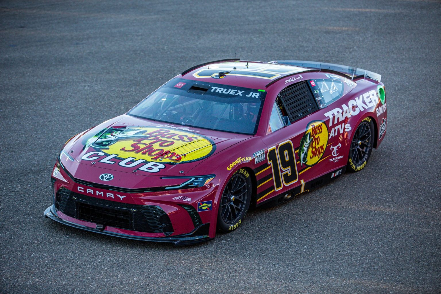 2024 NASCAR Cup Series #19 Joe Gibbs Racing paint schemes - Jayski's ...