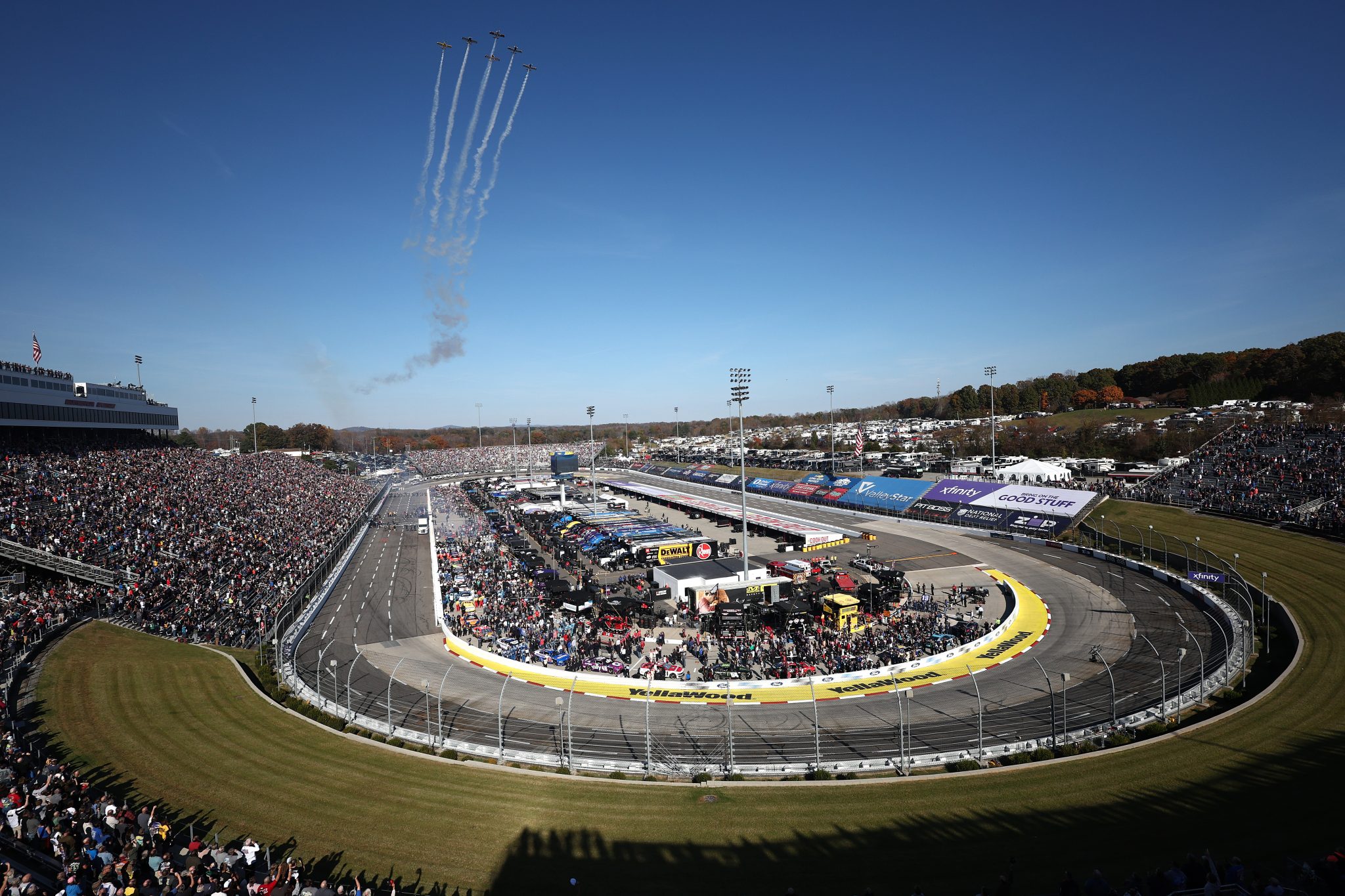 Statistical Advance: Analyzing the Xfinity 500 - Jayski's NASCAR Silly ...