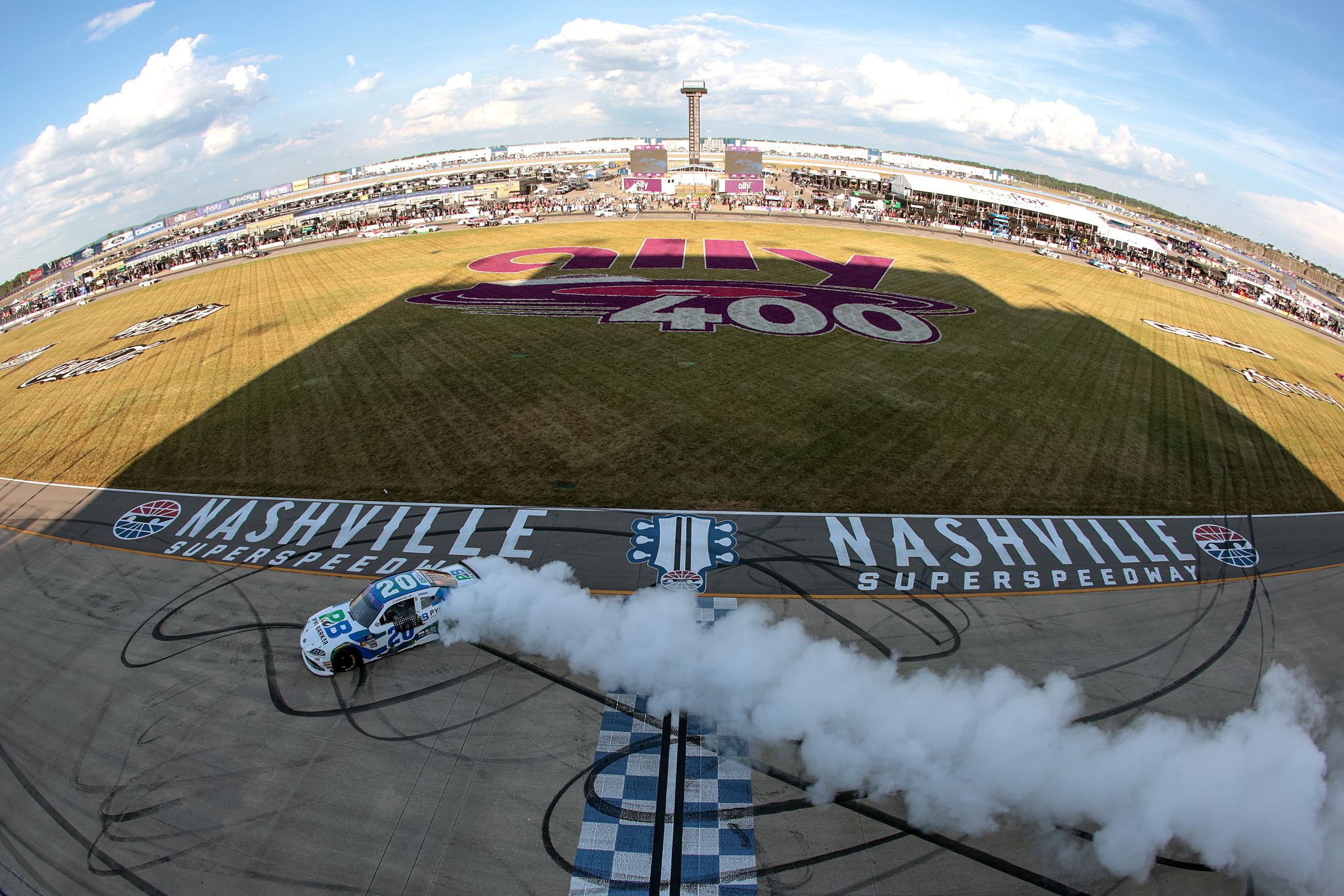 Turn up the music for Saturday night’s Xfinity showdown in Nashville ...