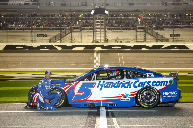 2025 Daytona 500 at Daytona International Speedway Drivers and Cars ...
