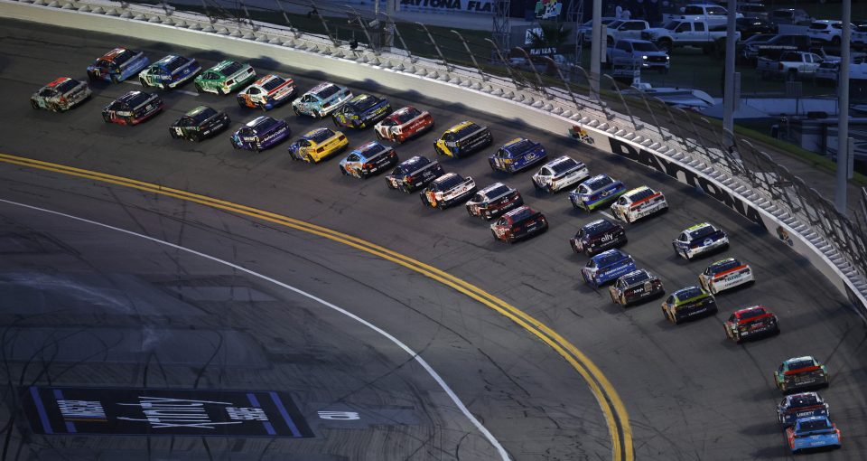 What's the future of V8 engines in NASCAR? - Jayski's NASCAR Silly ...
